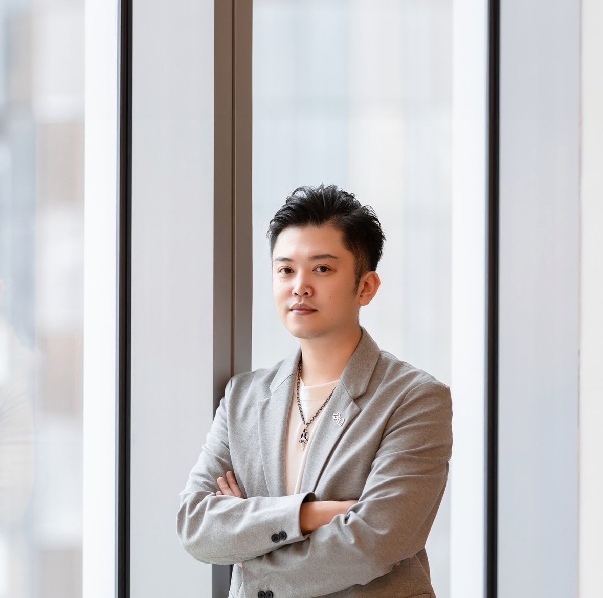 如嬌火鍋創辦人Ashee，從餐飲打工到年收破億